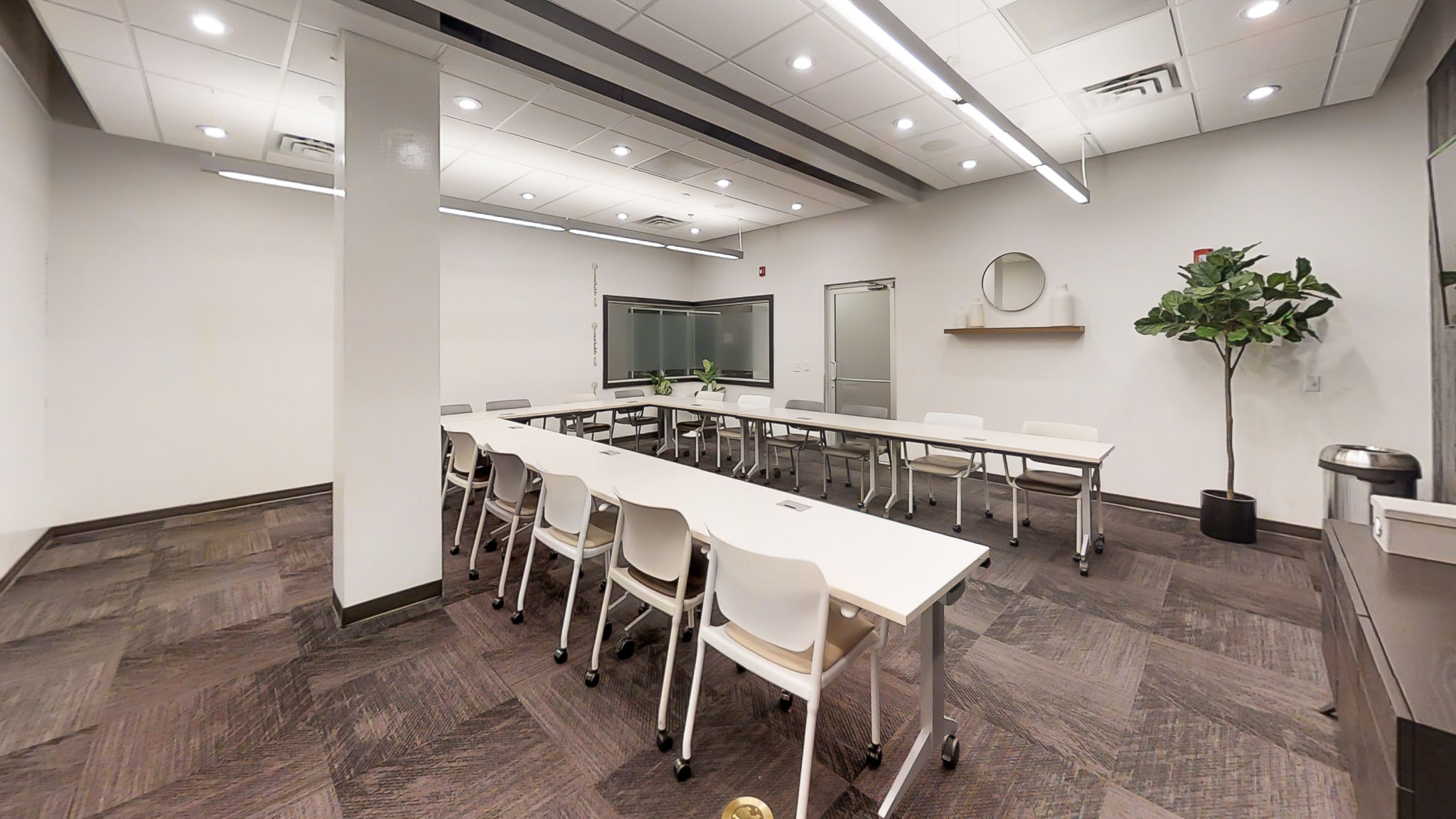 Startup Office Design: Creating a Space That Supports Growth and Innovation - Roam